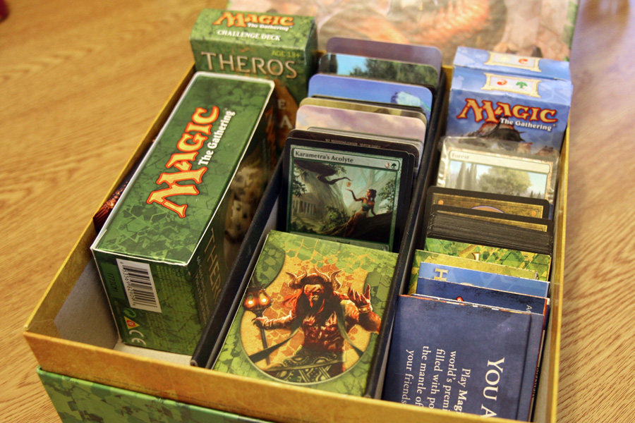 Magic The Gathering: Holiday Gift Box Review - Gadgetoid Gadgetoid